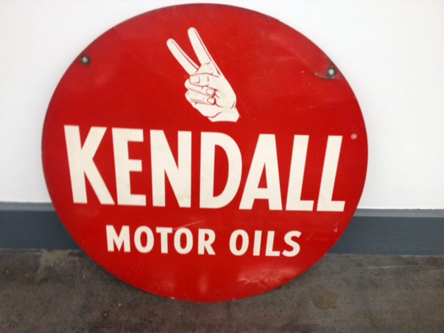 Kendall Sign 28 Inches Round at Kissimmee 2013 as M318 - Mecum Auctions