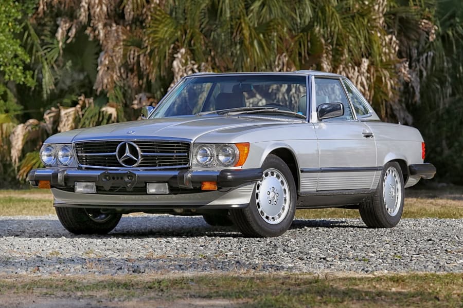 1986 Mercedes-Benz 560SL for Sale at Auction - Mecum Auctions