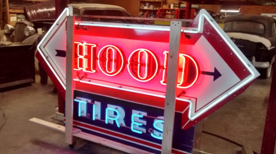 Hood Tires SSPN 96x60x20 for Sale at Auction - Mecum Auctions