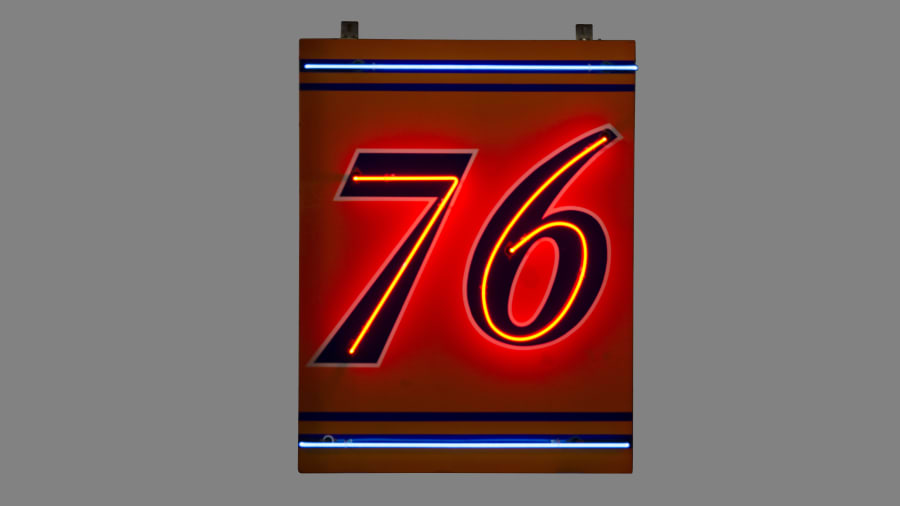 Union 76 Neon Sign SSPN 41x53x9 at Kissimmee 2016 as Q38 - Mecum Auctions