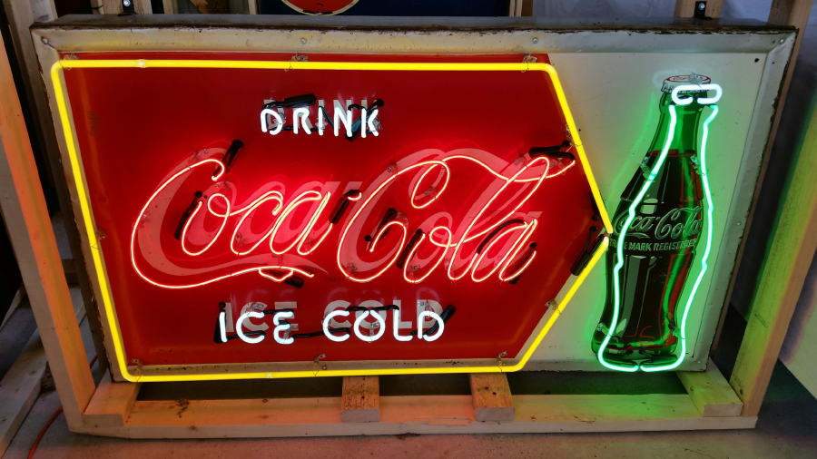 Drink Ice Cold Coca Cola Neon Sign SSTN 56x32 at Kissimmee 2016 as M80 ...