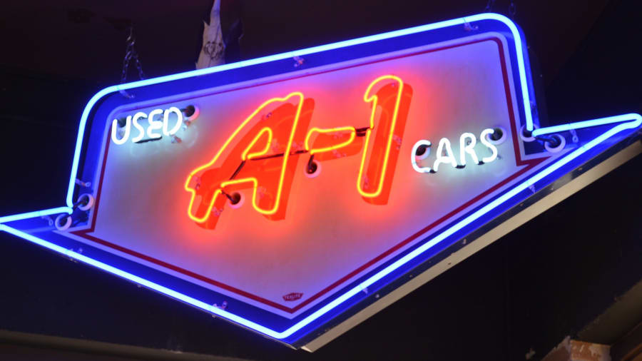 A1 Used Cars Neon Sign at Kissimmee 2016 as M82 - Mecum Auctions