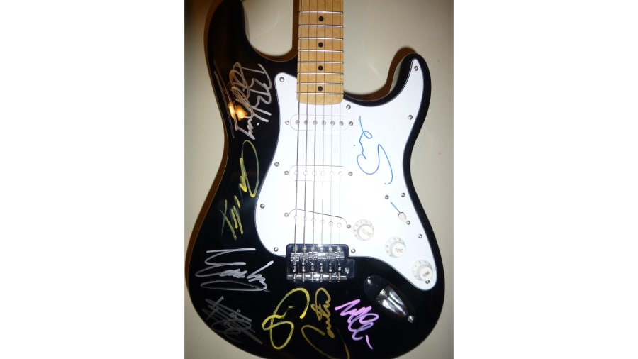 Legends Of Rock Autographed Guitar at Kissimmee 2016 as Q12 - Mecum ...
