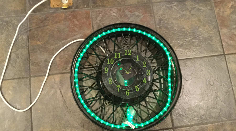 Spoke Wheel Clock at Kissimmee 2017 as D55 - Mecum Auctions