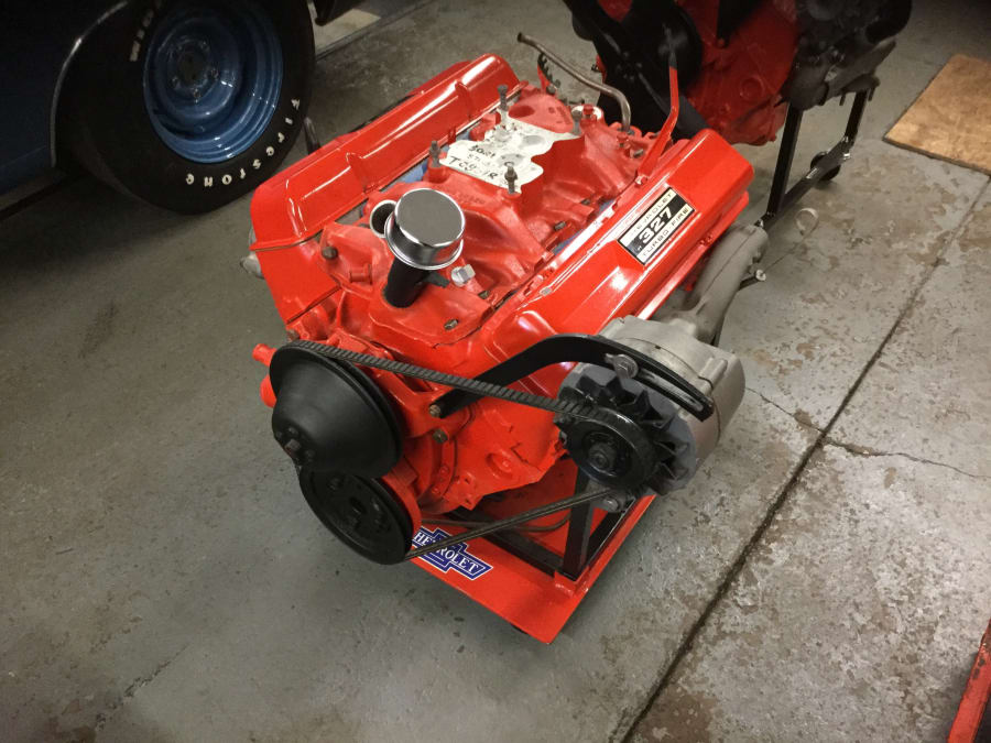 Chevrolet 327 Engine
