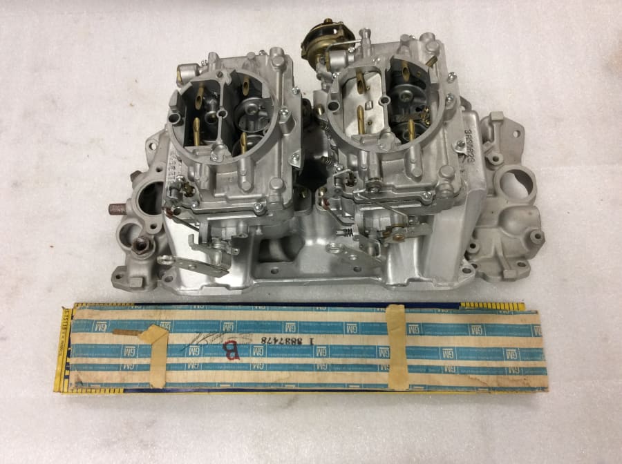 Impala Z11 2-Piece Intake Manifold and Carburetors at Kissimmee 2017 as ...