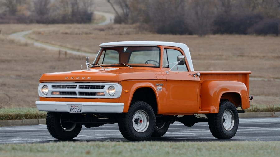 1970 Dodge W100 Power Wagon at Kissimmee 2018 as F159 - Mecum Auctions