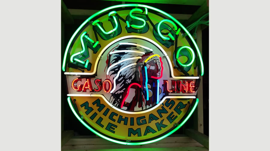 Musgo Neon Sign SSTN Reproduction 30 Inches Round at Kissimmee 2018 as ...
