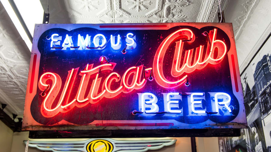 Utica Club Neon