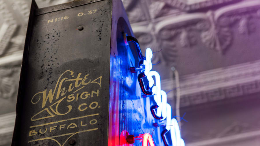 Utica Club Neon