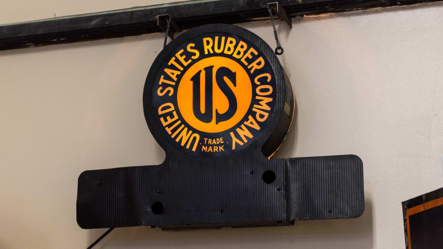 Us Rubber Co. Neon Sign for Sale at Auction - Mecum Auctions