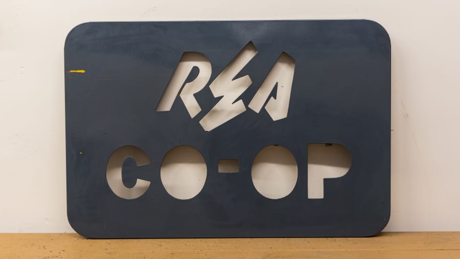 Rea Co-Op Porcelain Cut Out 48x32 at Kissimmee 2018 as Z142 - Mecum ...