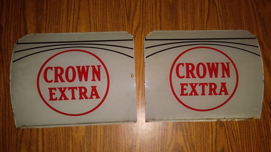 Crown Extra Curved Pump Glass Lot Of 2 for Sale at Auction - Mecum Auctions