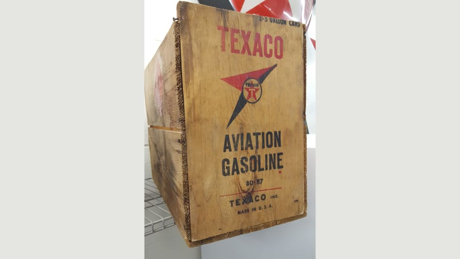 Texaco Aviation Gasoline Wood Box 21x14.5x10.5 at Kissimmee 2018 as ...