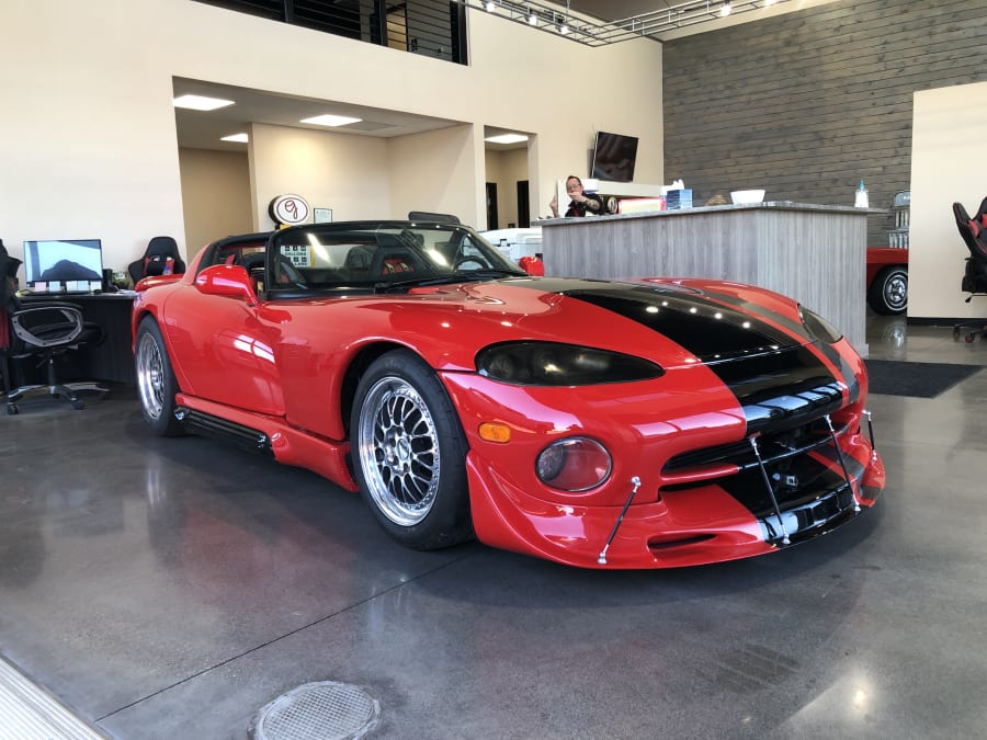 1995 Dodge Viper RT/10 Roadster for Sale at Auction - Mecum Auctions