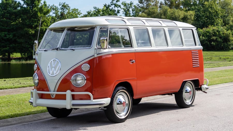 1963 Volkswagen Deluxe 23-Window Bus for Sale at Auction - Mecum Auctions