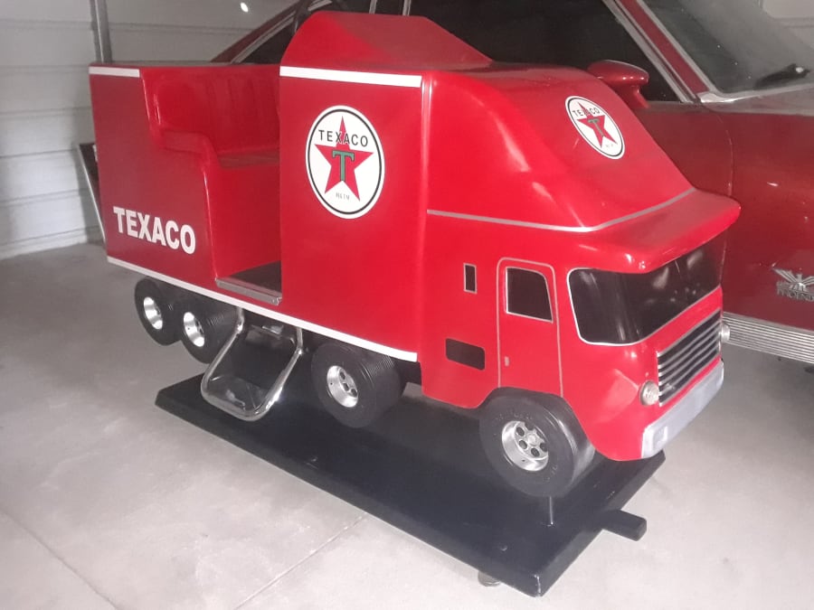 Tractor Trailer Kiddie Ride 65x25x51 at Kissimmee 2020 as M49 - Mecum ...