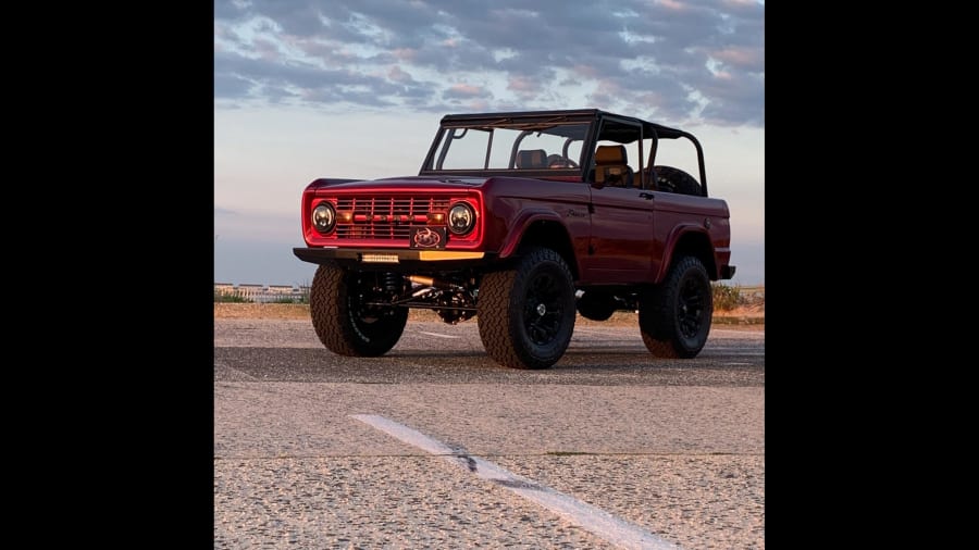 1977 Ford Bronco Resto Mod at Kissimmee 2020 as T45.1 - Mecum Auctions