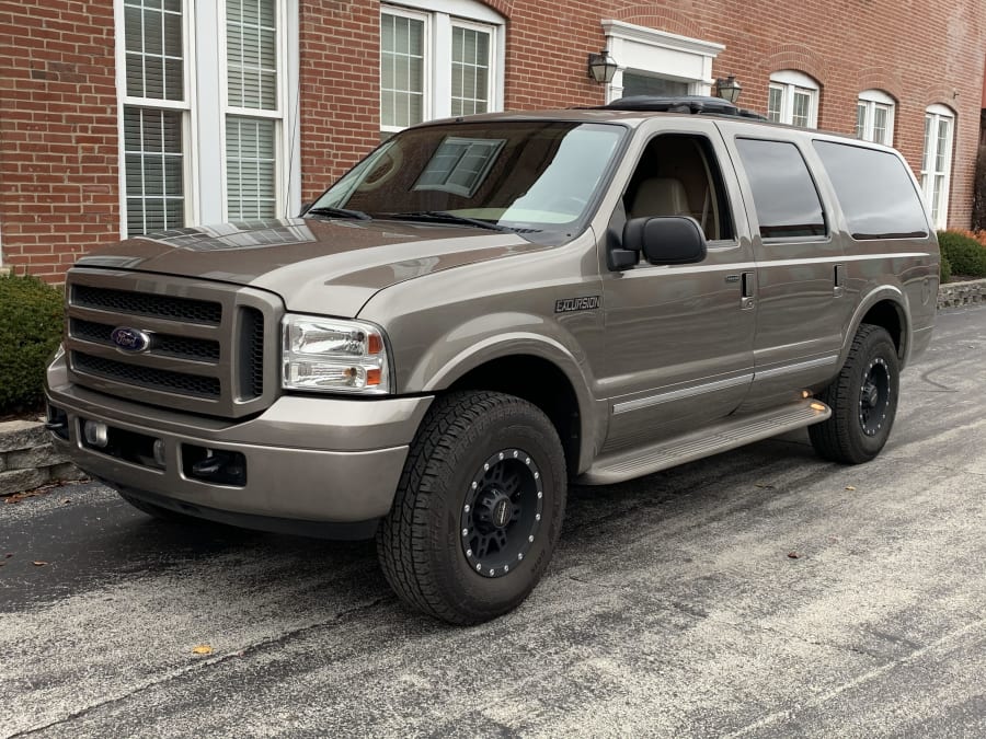 2005 Ford Excursion Executive Limousine for sale at Kissimmee 2021 as ...