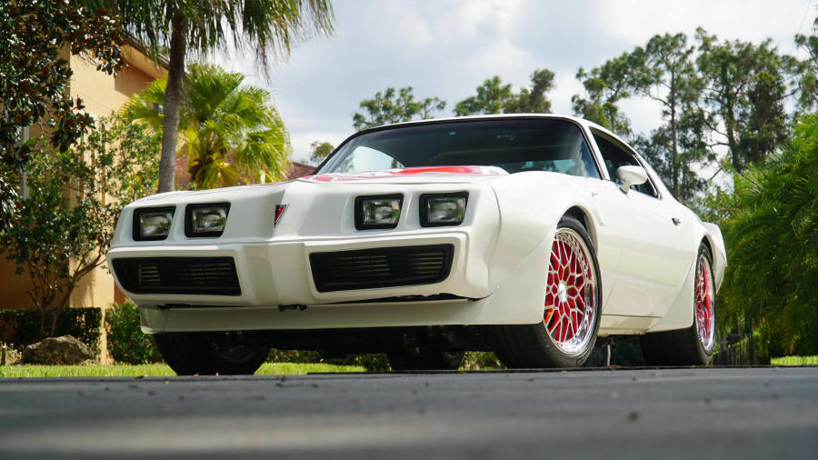 1981 Pontiac Turbo Trans Am Resto Mod for Sale at Auction - Mecum Auctions
