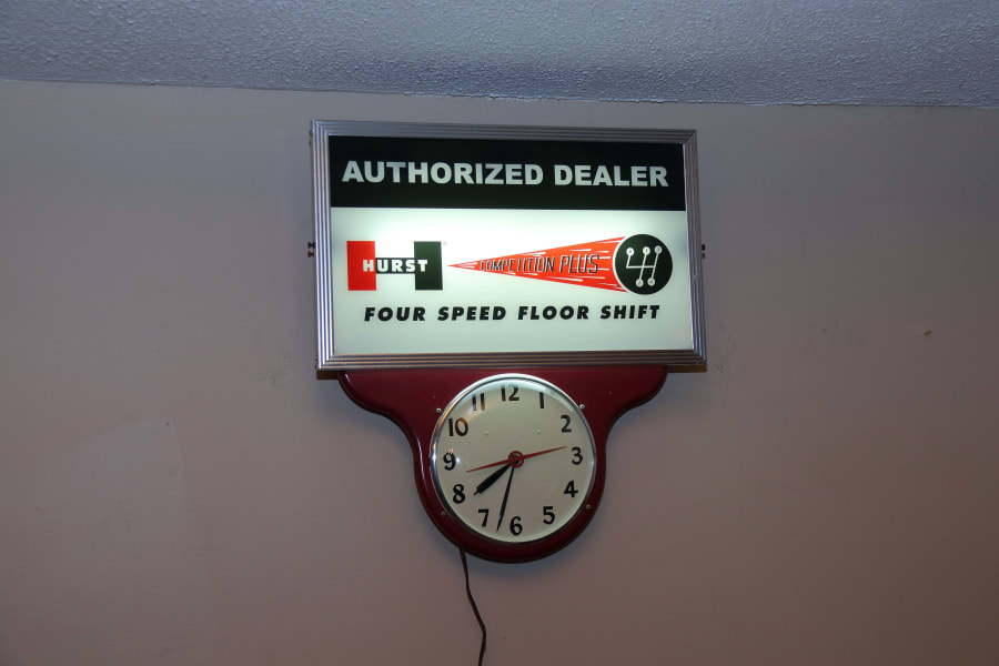 Hurst Clock 19x21 for Sale at Auction - Mecum Auctions