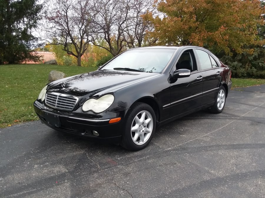 2004 Mercedes-Benz C240 at Indy Fall Special 2020 as T92 - Mecum Auctions