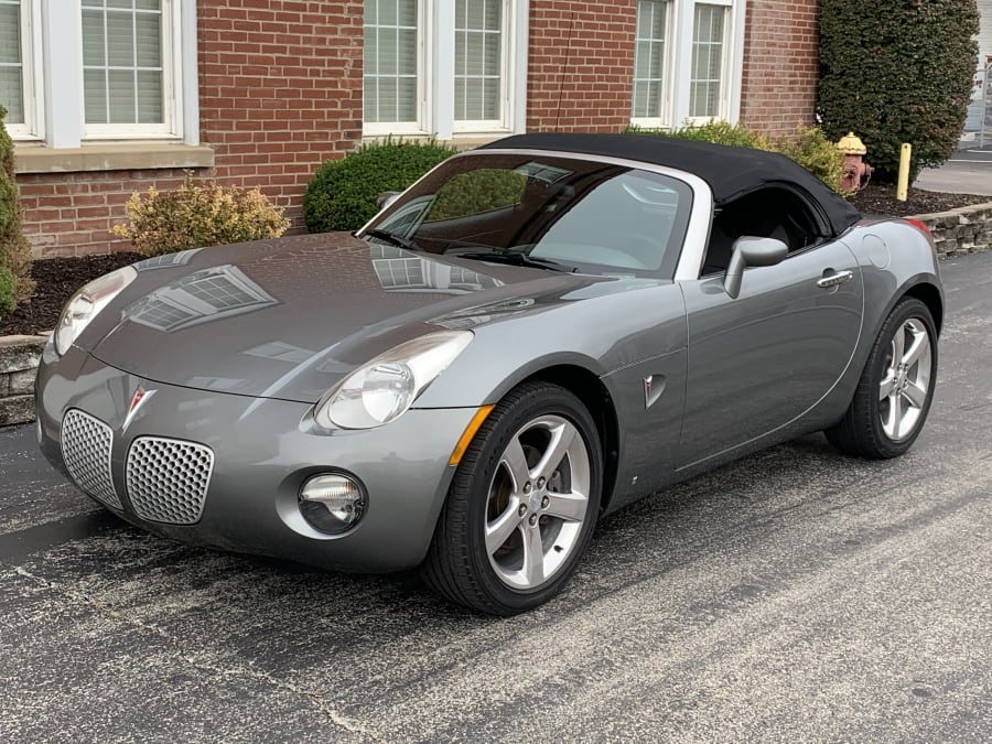 2006 Pontiac Solstice Convertible at Indy Fall Special 2020 as F27 ...