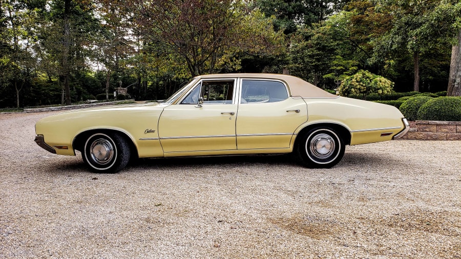 1970 Oldsmobile Cutlass 4 Door