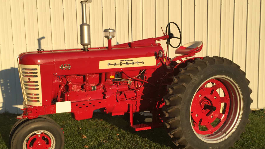 International 450 at Gone Farmin' Tractor Spring Classic 2016 as F97 ...