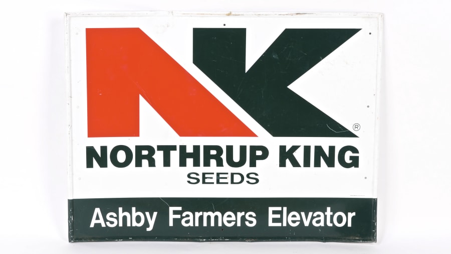 Northrup King Seeds SST 48x36 at Gone Farmin' Tractor Spring Classic ...