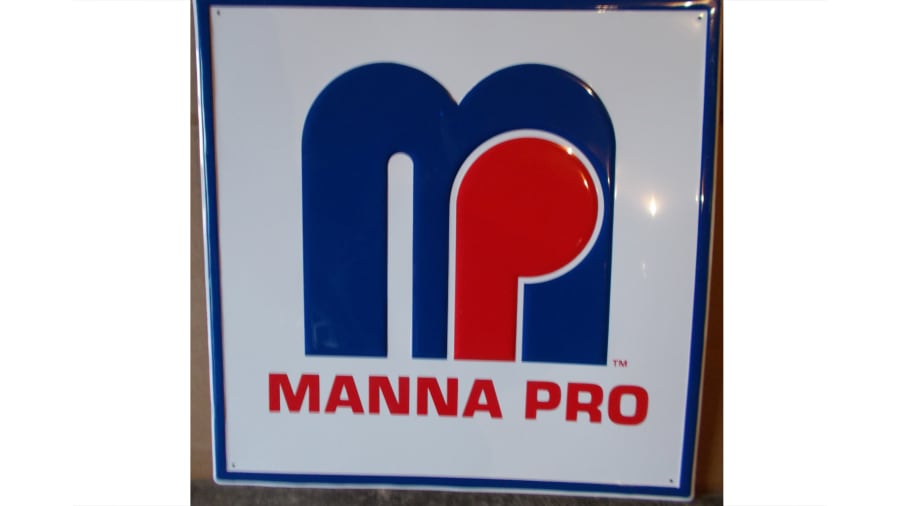 Manna Pro SSAE 30x30 at Gone Farmin' Tractor Spring Classic 2016 as ...