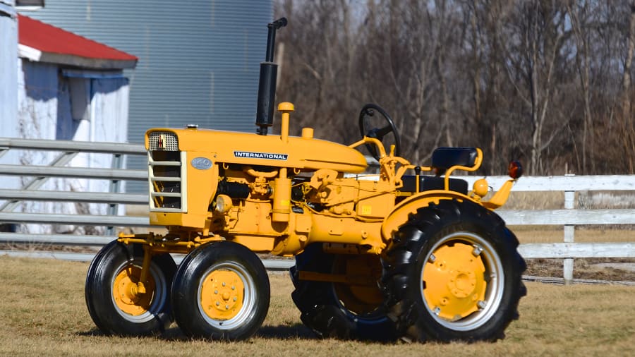 1975 International 140 for sale at Gone Farmin' Tractor Spring Classic ...