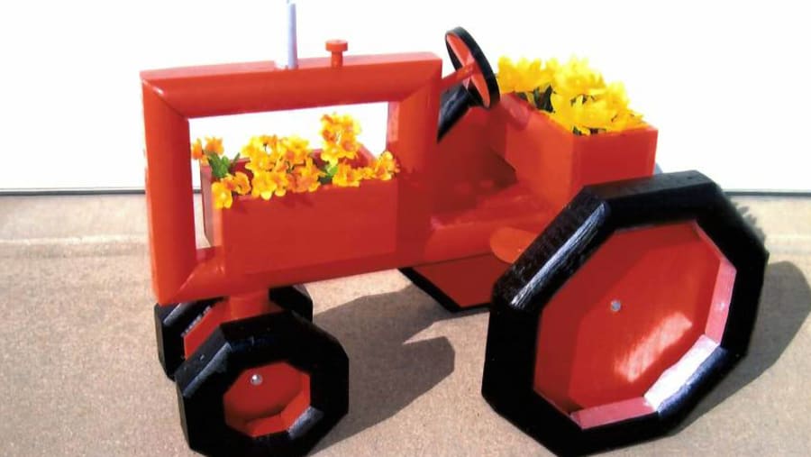 Orange Tractor Flower Planter at Gone Farmin' Tractor Spring Classic ...