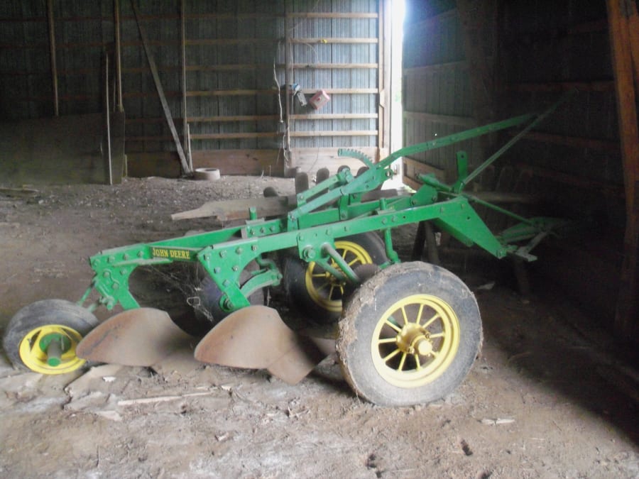 John Deere 2 Bottom Plow at Gone Farmin' Spring Classic 2017 as M302 ...