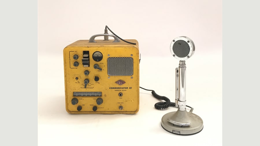 Gonest Communicator With Microphone 11x10x8 for Sale at Auction - Mecum ...