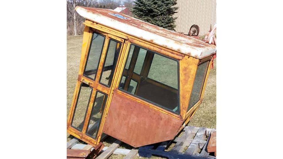 Minneapolis-Moline Excel Cab For G1000 Original at Gone Farmin' Spring ...