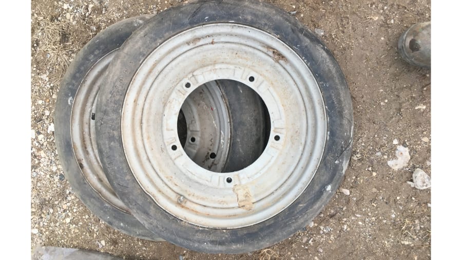 Ford Front Wheels 4 X 19 at Gone Farmin' Spring Classic 2018 as M334.1 ...