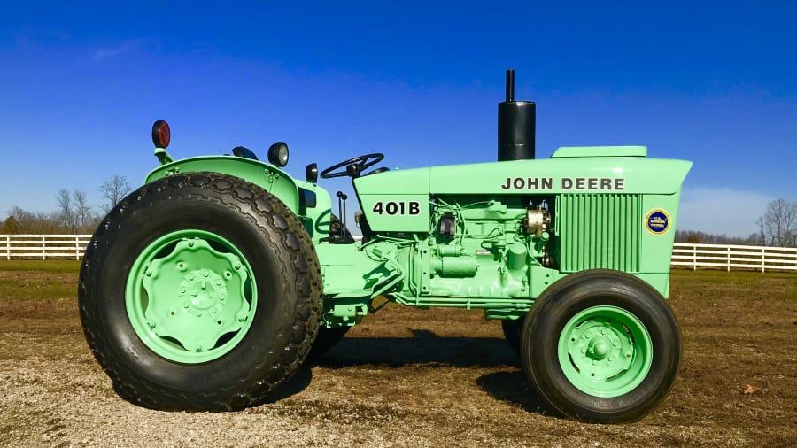 1981 John Deere 401B for Sale at Auction - Mecum Auctions