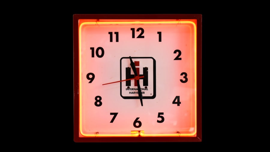 International Clock for sale at Davenport 2019 as M9 - Mecum Auctions