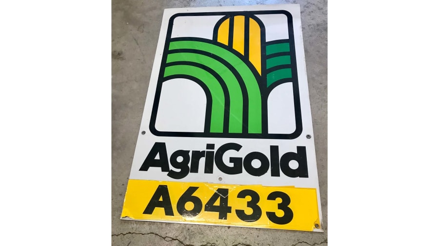 AgriGold SST 28x18 at Davenport 2019 as M271 - Mecum Auctions