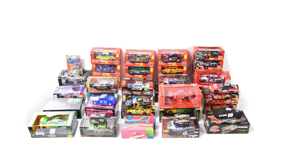 NASCAR Racing Die Cast Cars at Davenport 2019 as M283 - Mecum Auctions