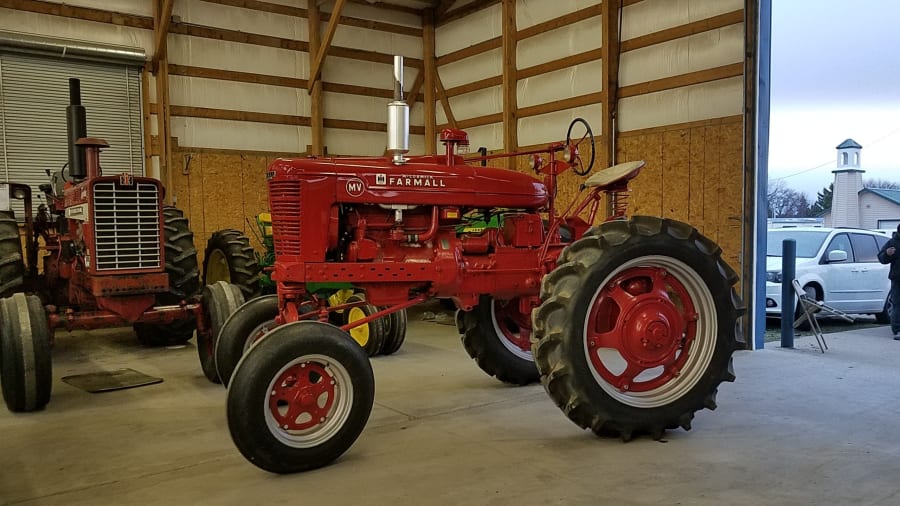 1947 Farmall MV Hi-Crop at Davenport 2019 as S207 - Mecum Auctions