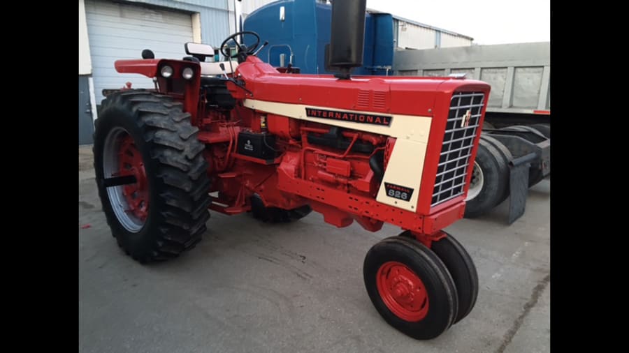 International 826 at Davenport 2020 as S82 - Mecum Auctions