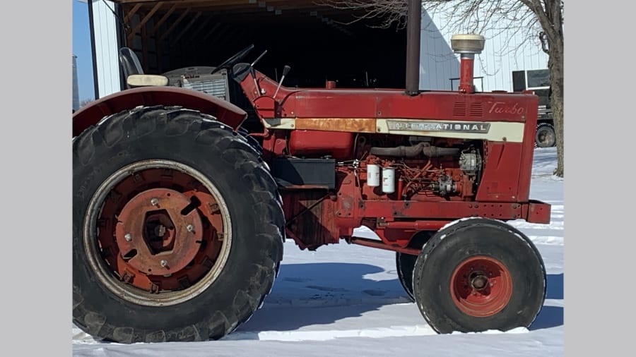 1969 International 1256 at Davenport 2020 as S104 - Mecum Auctions