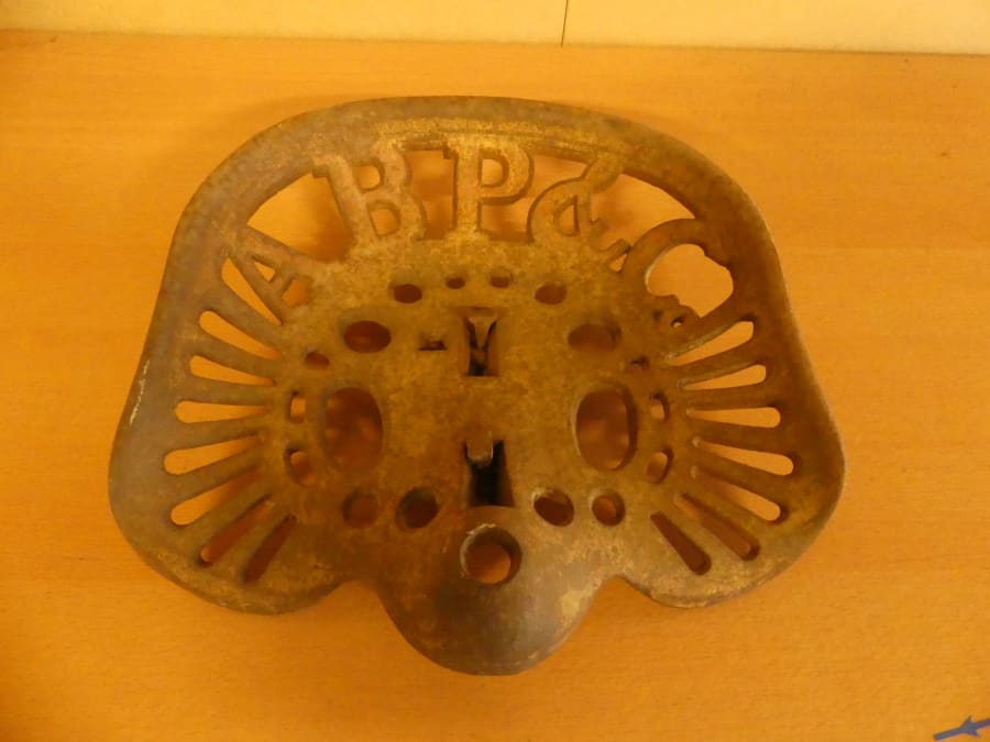 Cast Iron Tractor Seat at Davenport 2020 as M248 - Mecum Auctions