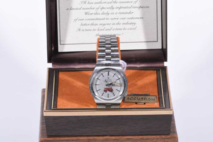 1986 International Harvester Bulova Dealer Accutron Watch at Davenport ...