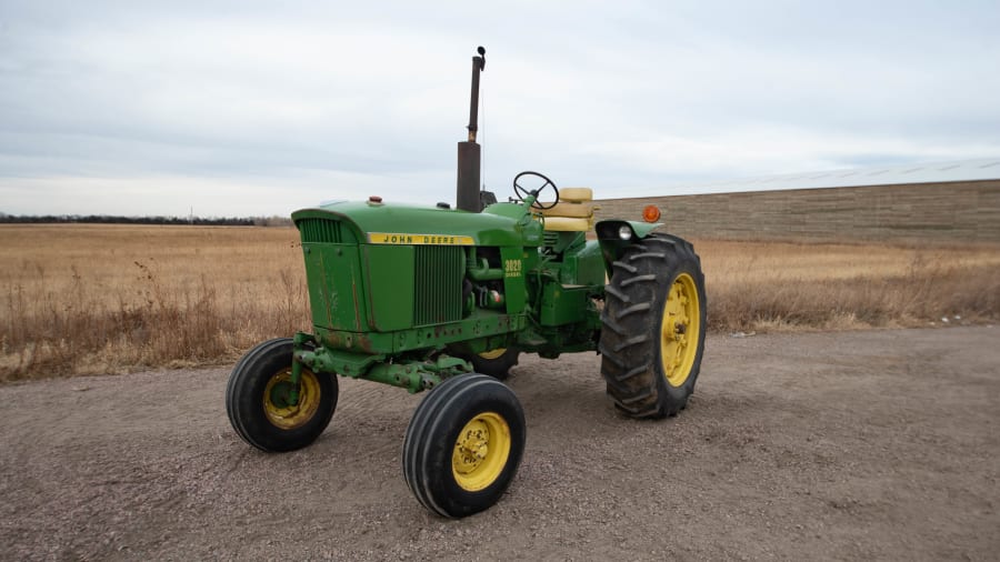 1972 John Deere 3020 at Gone Farmin' Spring Classic 2021 as F65 - Mecum ...