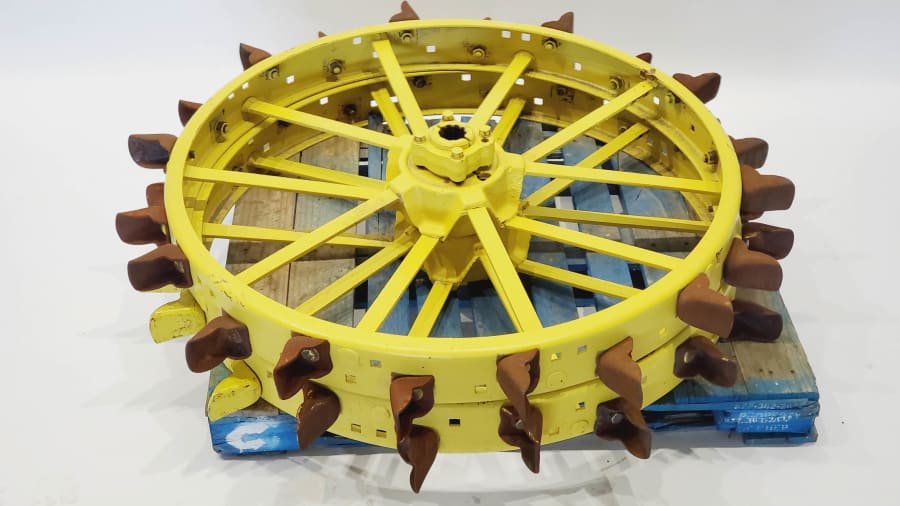 John Deere Spoked Rims With Cleats at Gone Farmin' Spring Classic 2021 ...