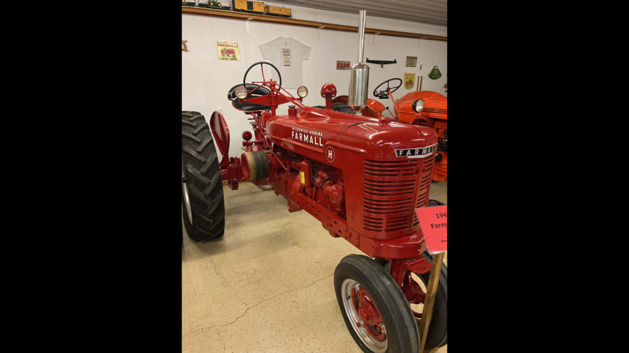 1942 Farmall H for Sale at Auction - Mecum Auctions