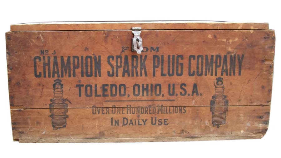 1930s Champion Spark Plugs Dealer Delivery Crate for Sale at Auction ...